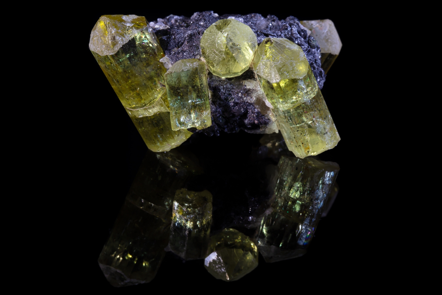 Apatite - Rock of Science